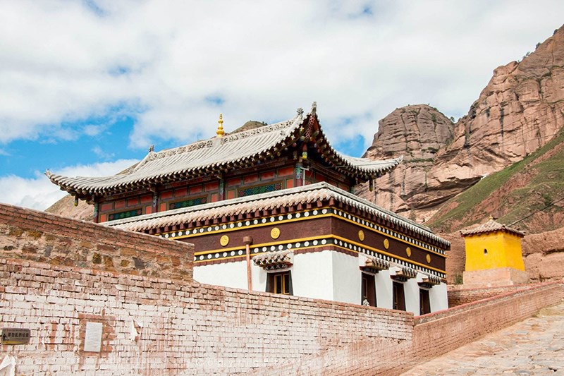 Discovery Tour during Three Festivals in Kham and Amdo 2021